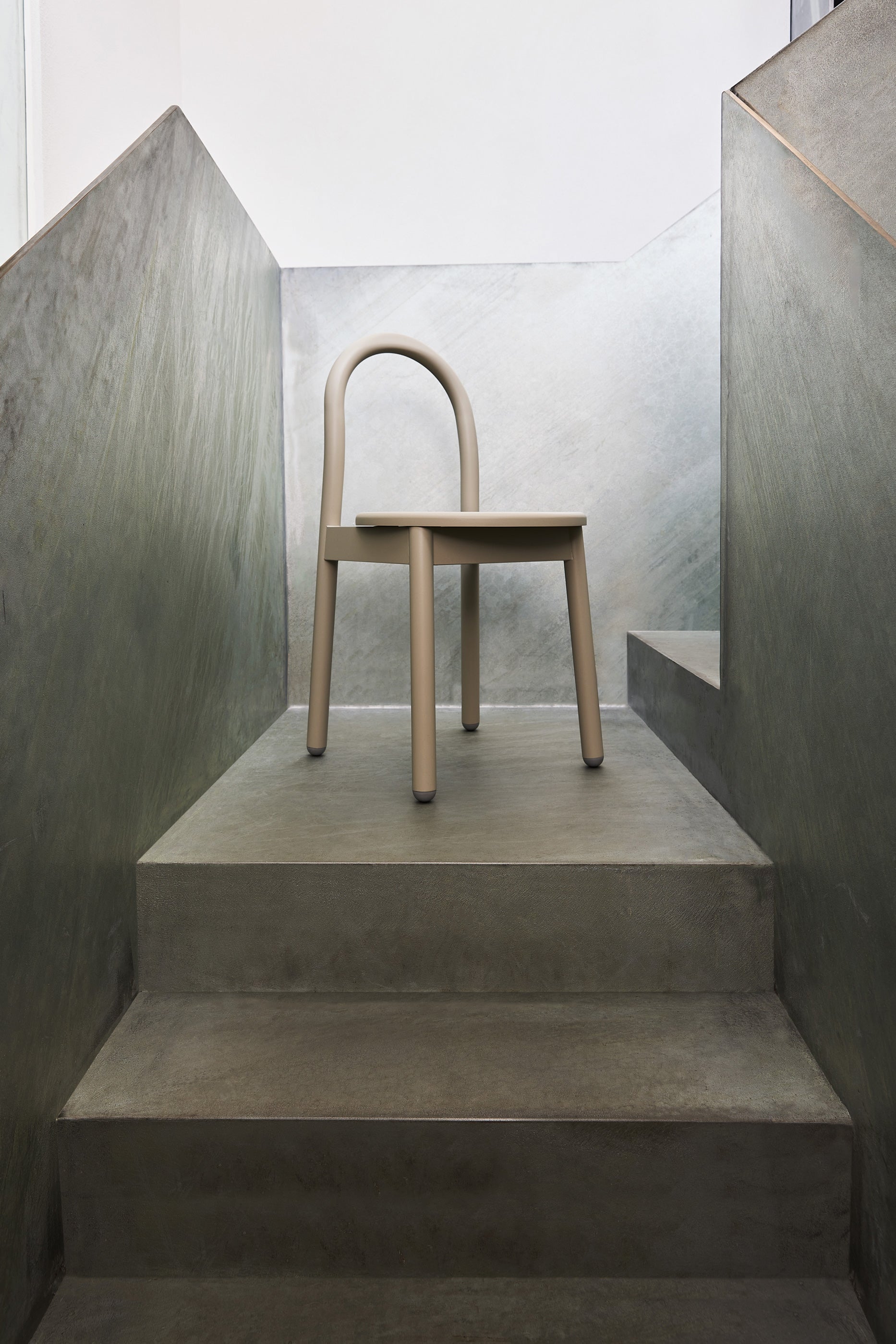 Bobby Bar Stool - Metal – DesignByThem