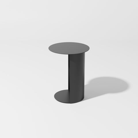 Pillar Round Side Table by Gibson Karlo – DESIGN BY THEM