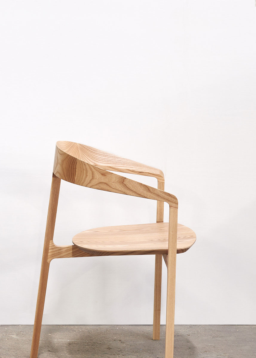 Bow Chair by Tom Fereday – DesignByThem